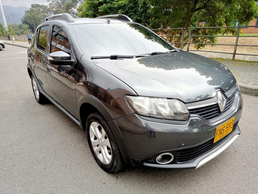 RENAULT SANDERO STEPWAY – IVT COLOMBIA